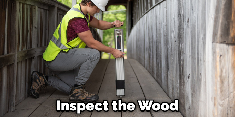 How to Seal a Wooden Window Frame | 13 Easy Steps (2022)